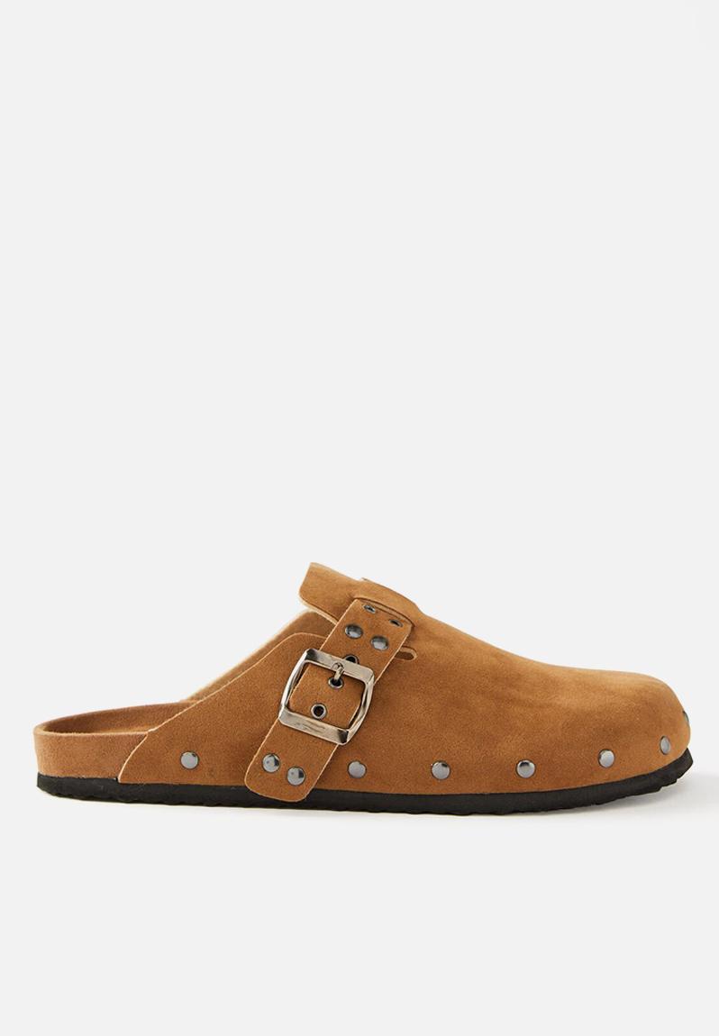 Rex buckle mule - dessert tan stud