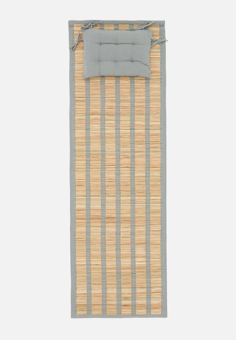 Straw Beach Mat - Grey