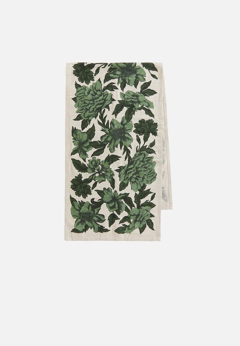 Patterned table runner - green/floral - 1223304007