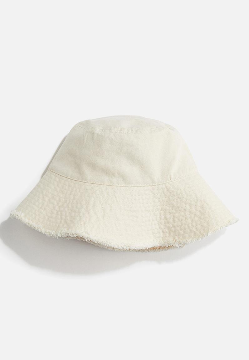 Frayed-edge denim bucket hat - cream - 1276412003