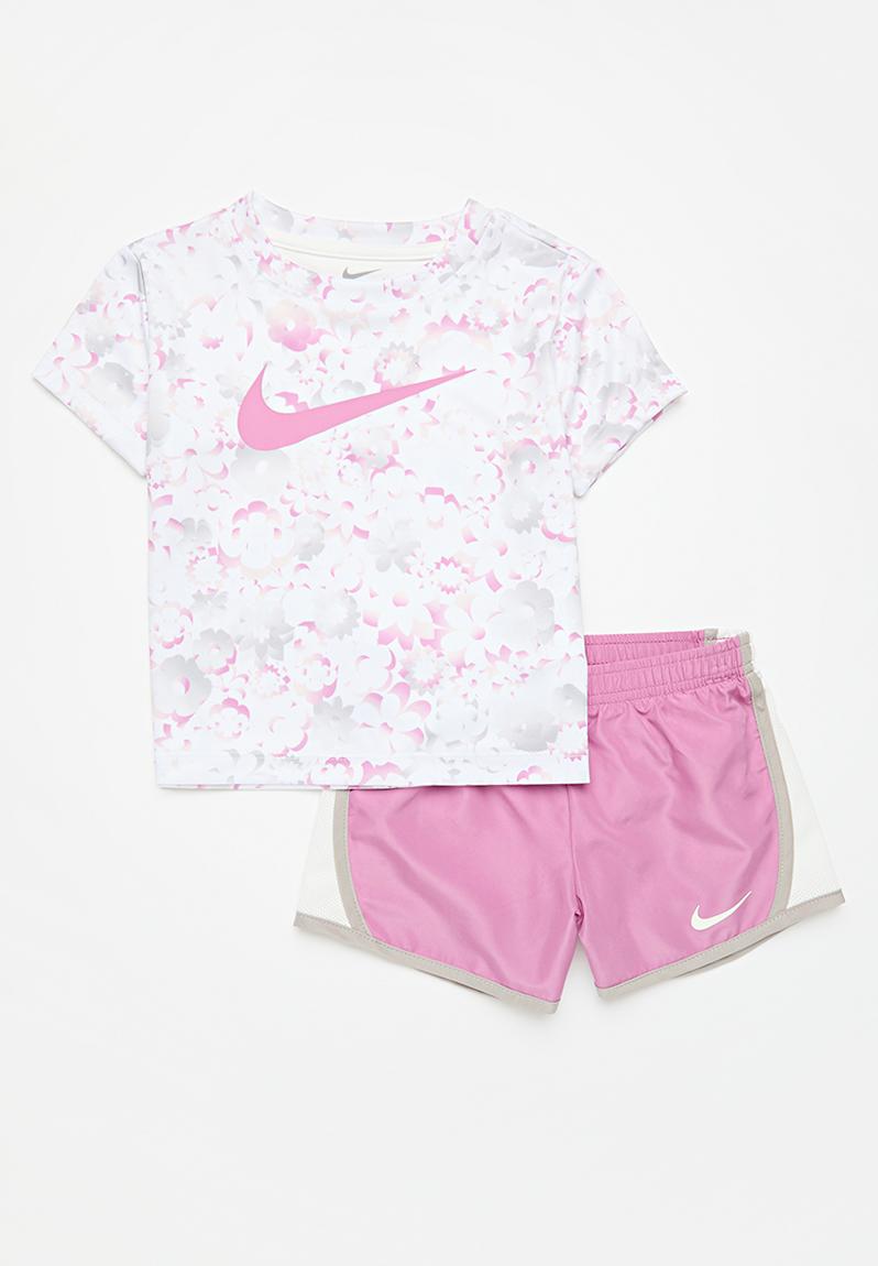 Nkg flow-ral color block tempo- magic flamingo Nike Sets | Superbalist.com