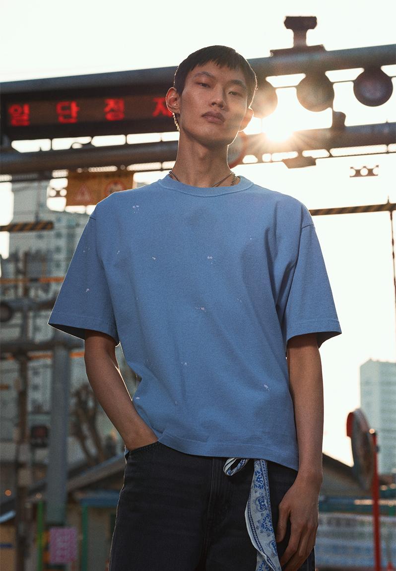 Loose fit printed t-shirt - blue/spatter - 1262292009