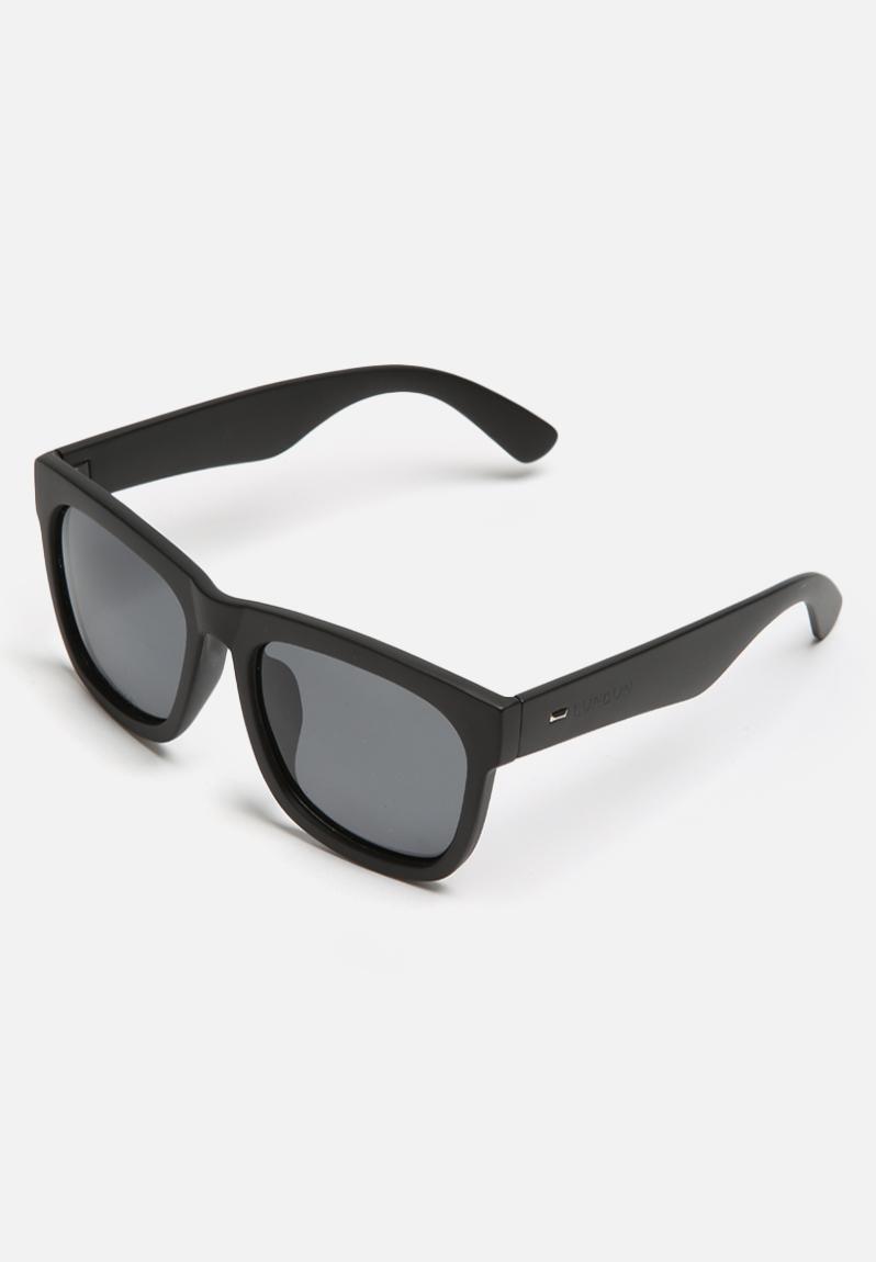 Liam polarized - black L3031 Lundun Eyewear | Superbalist.com