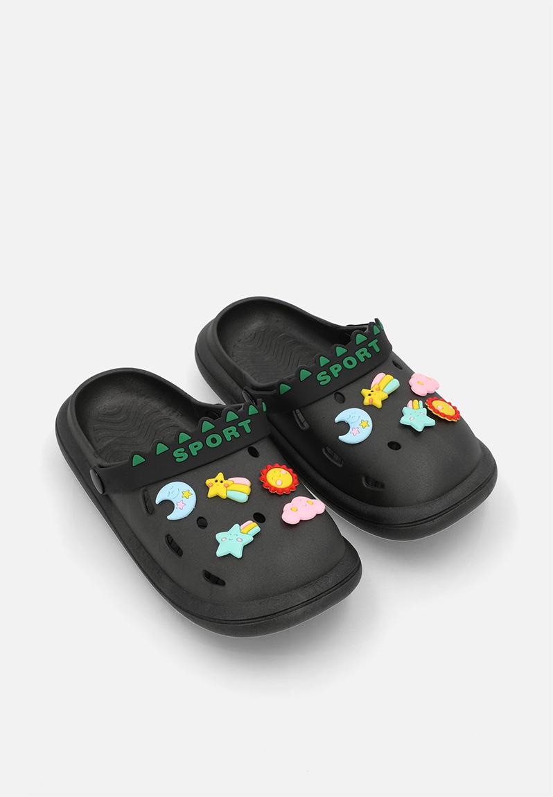 Closed toe slides- black