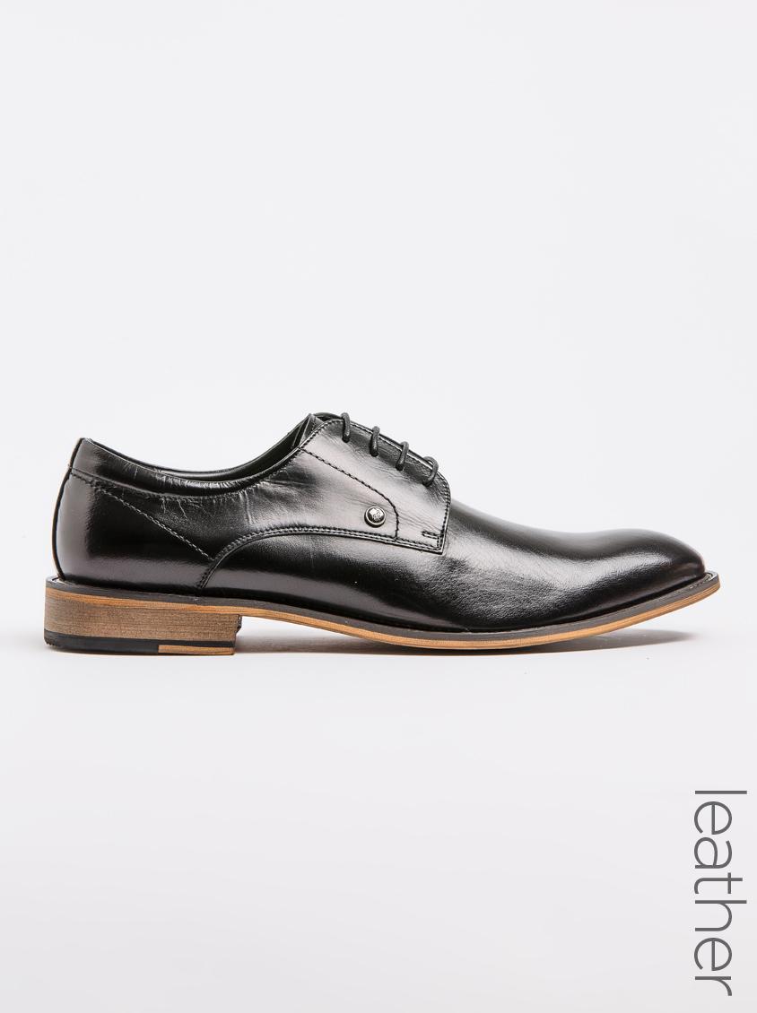 Plain Vamp Leather Lace Up Black