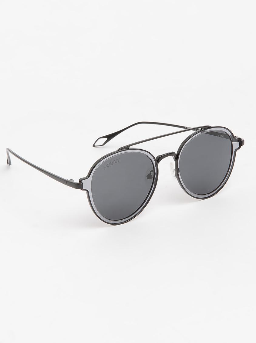 Round Sunglasses Black Lundun Eyewear Eyewear | Superbalist.com