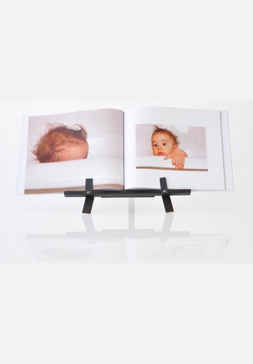 ORMS: 28 Page Photobook & Custom Cover – A4